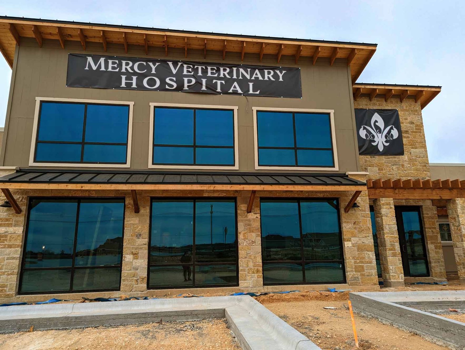 Site Images - Mercy Veterinary Hospital